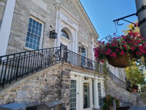 McCormick Riverfront Library - Barry Isett & Associates